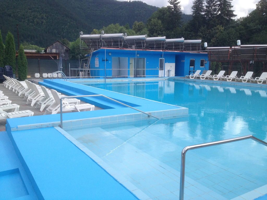 9 Cazari cu piscina in judetul Bistrita la preturi acceptabile